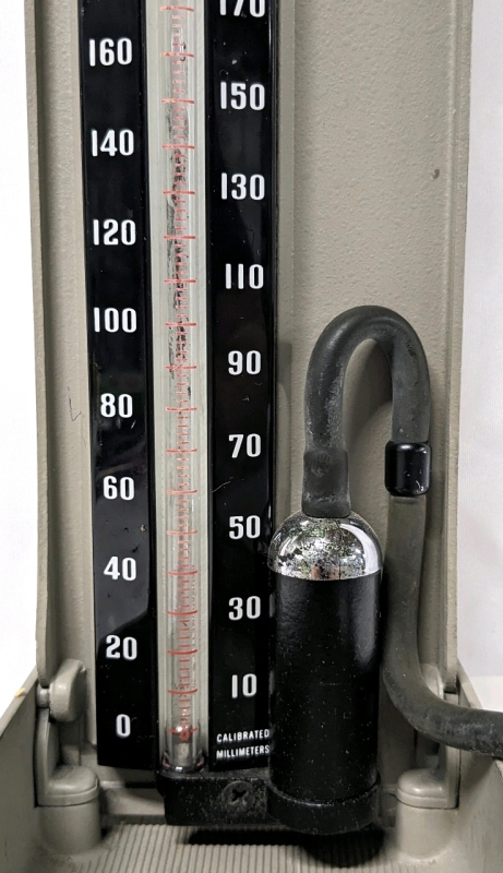 Vintage Baumanometer 300 Model Blood Pressure Monitor with Adult Size V ...