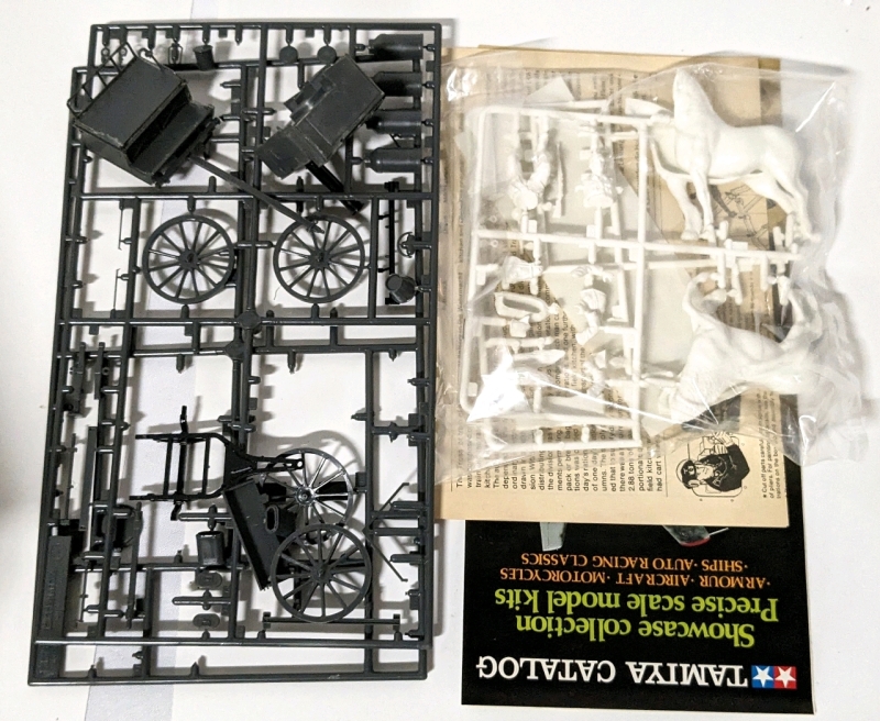 TAMIYA German Field Kitchen 1:25 Scale Model Kit Military Miniatures ...