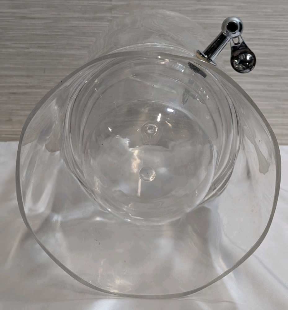 Party Collection - Plastic Beverage Dispenser - 8 Maple Leaf Party Hats