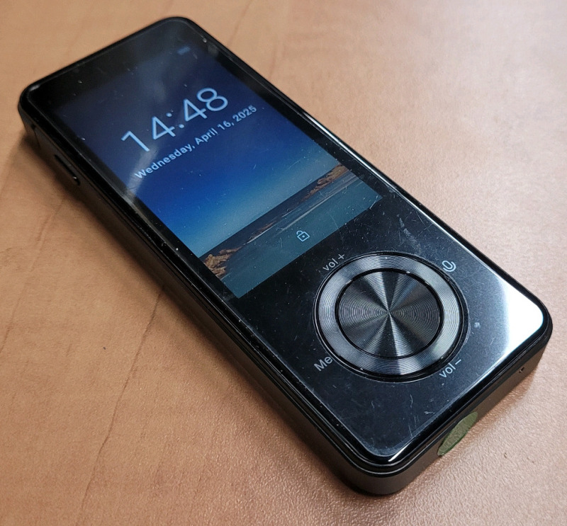 Smart Translation Machine w/Manual . No charging cable